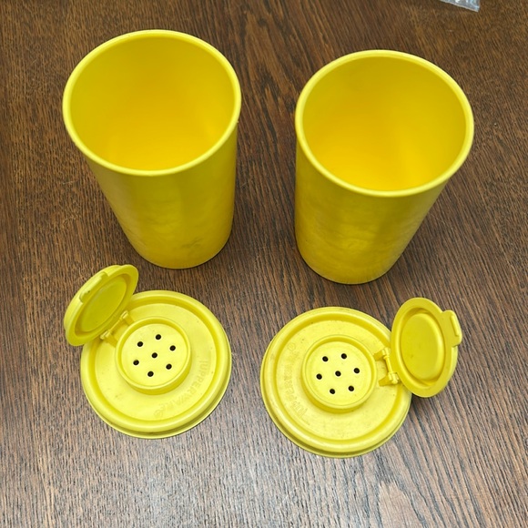 Tupperware | Kitchen | Saltpepper Tupperware Keepersgreat 4 Camping ...